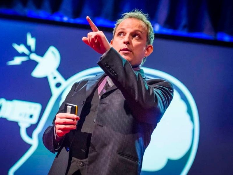 Apollo Robbins - Art of Misdirection (TED Talk) – All Things Magic