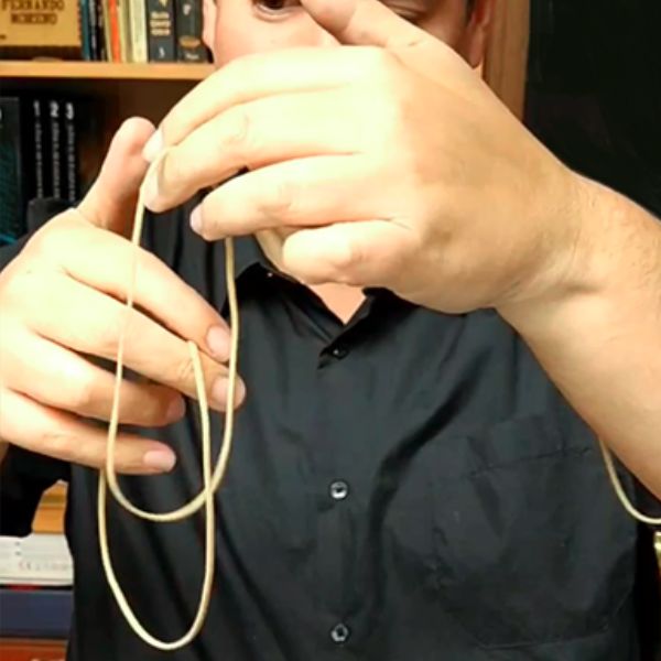 Linking Bands by Fernando Moreno – All Things Magic