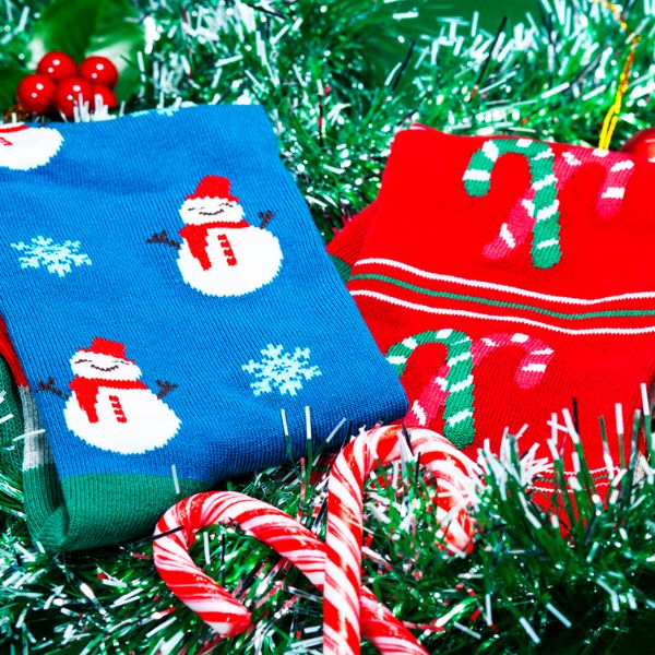 Socks: Christmas Edition – All Things Magic